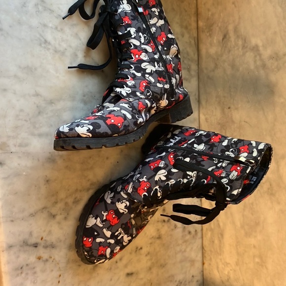 Disney | Shoes | Fabulous Walt Disney Design Combat Boots Great Design ...